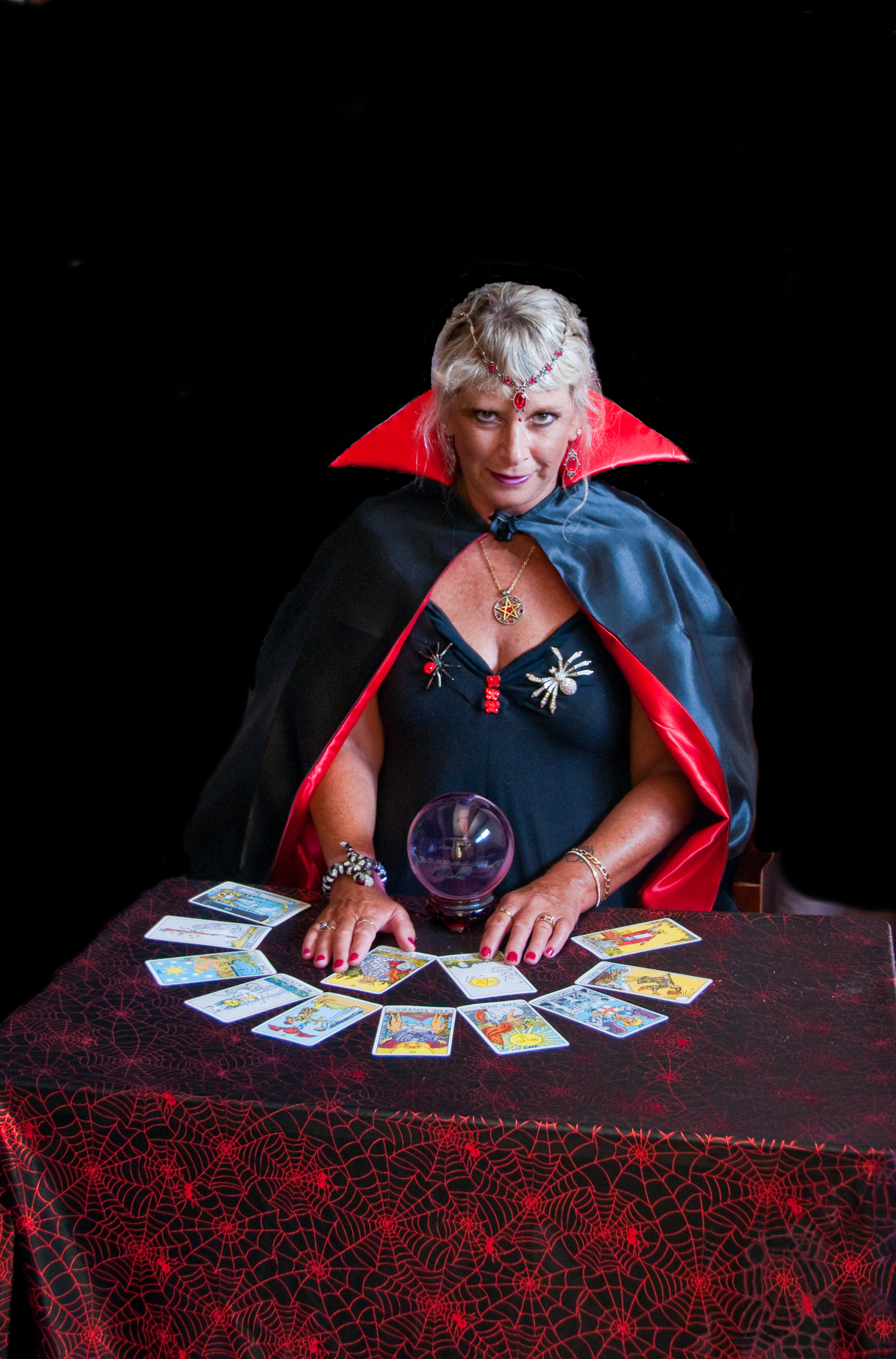 Book ELIZABETH WILDE PSYCHIC MEDIUM - Psychic or Clairvoyant, Melbourne