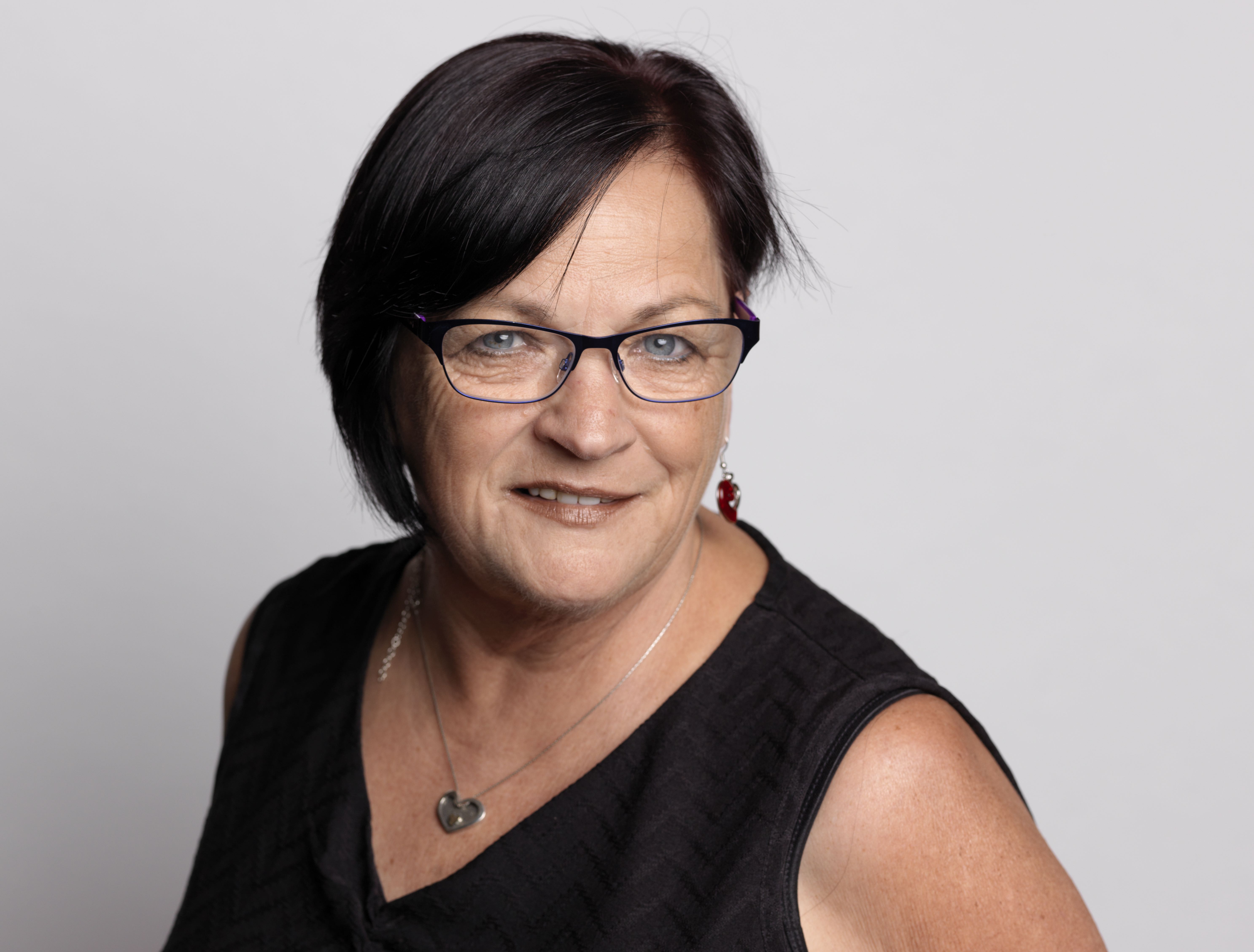 Robyn Mills's Instagram, Twitter & Facebook on IDCrawl