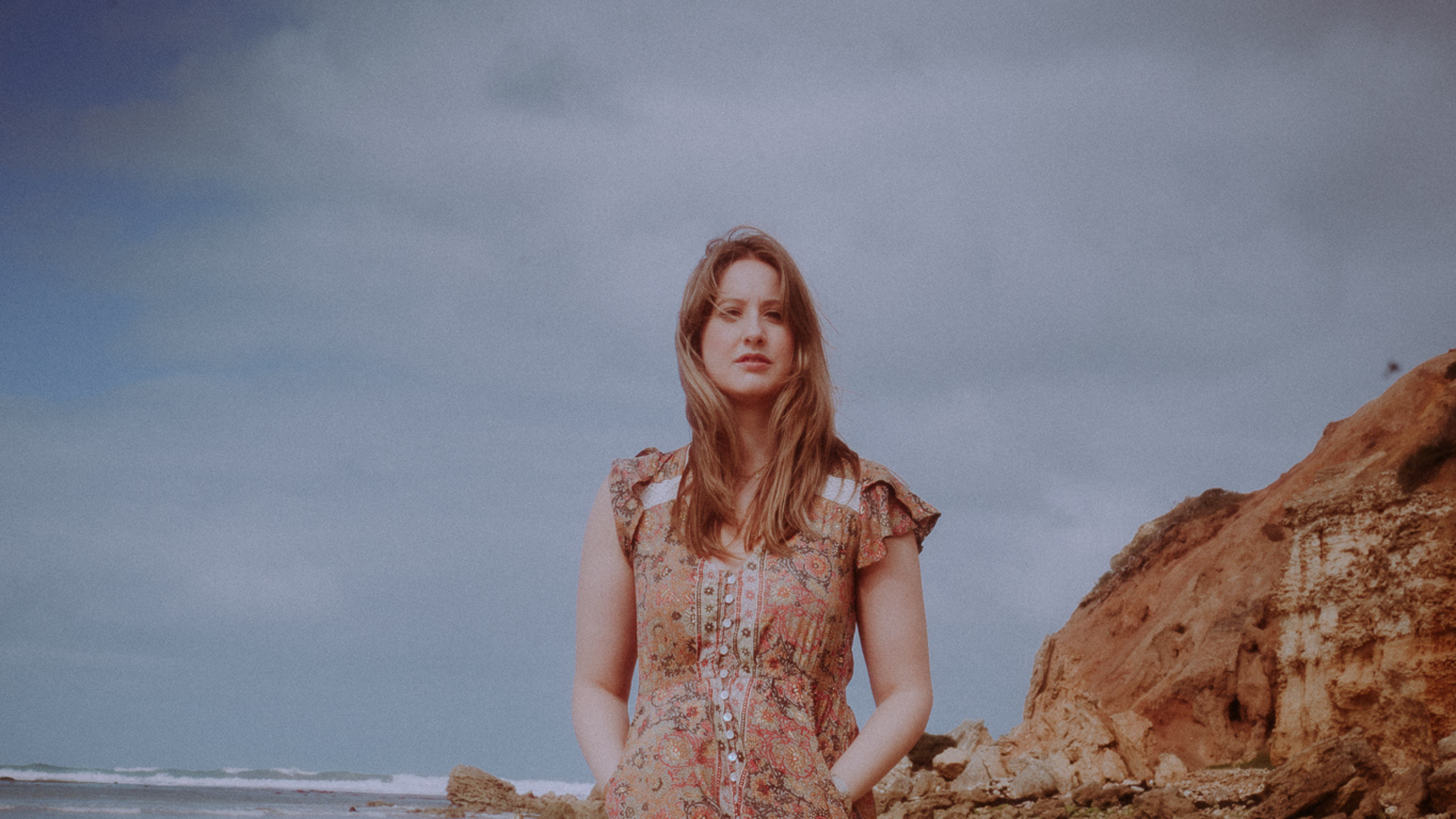 Book BELLA DEER - Alternative Musician, Geelong