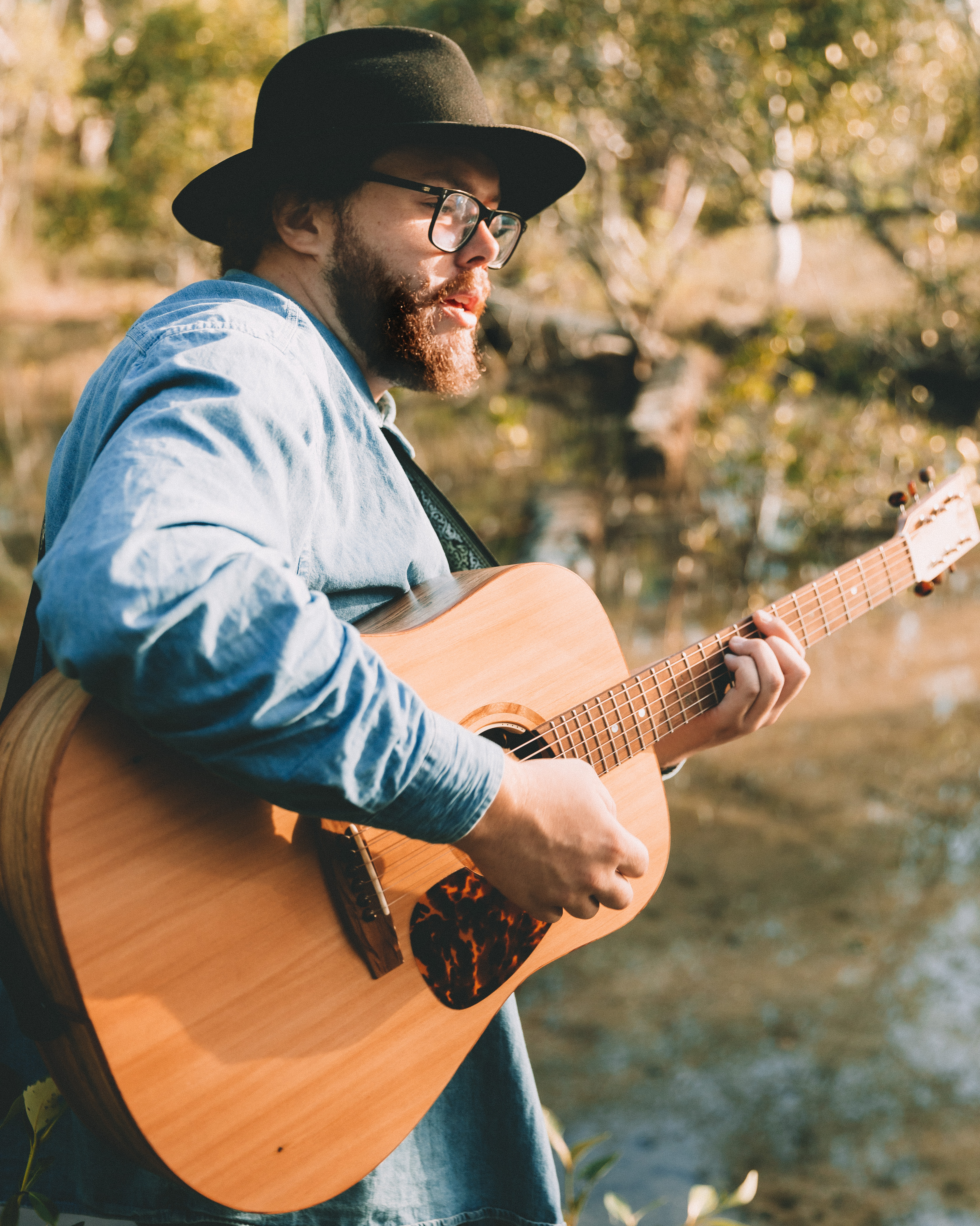 Book Jack Raymond - Acoustic Musician, Noosa Heads