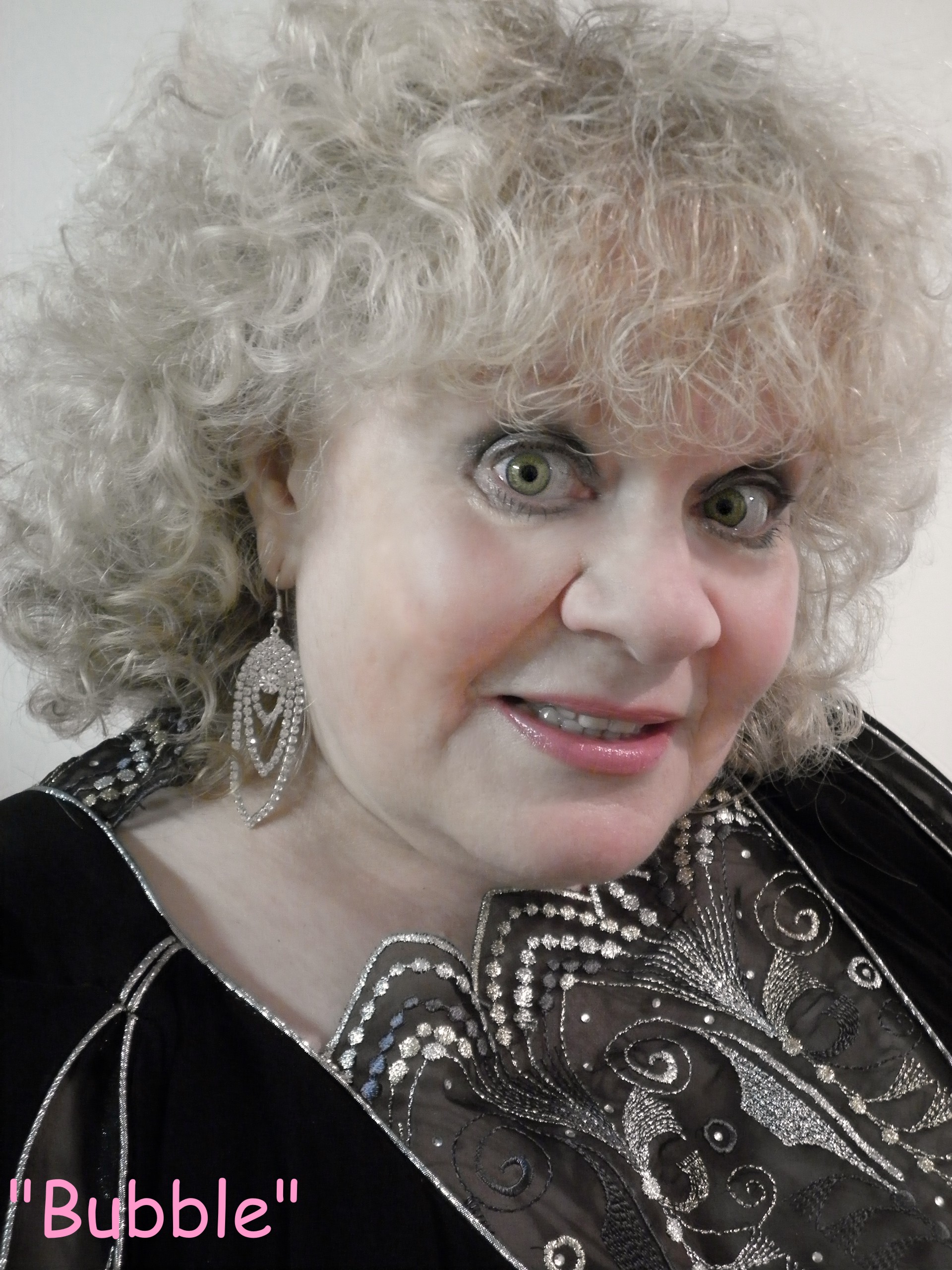 Book BUBBLE (comedienne / comedy / MC) - Comedian, Gold Coast