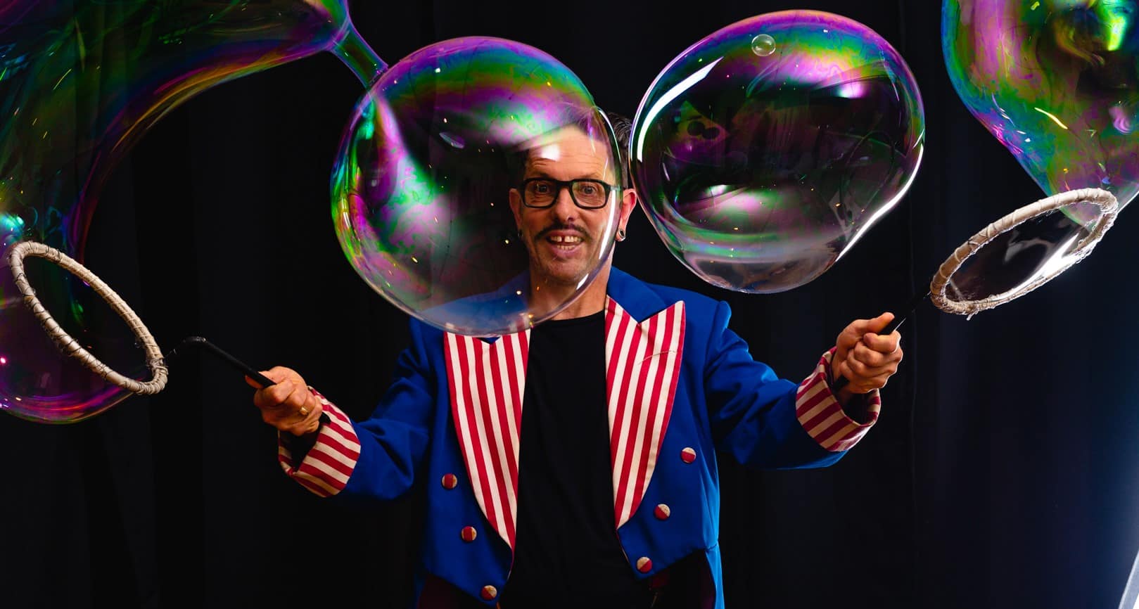 Book Dr Hubble, Australia's Favourite Bubbleman - Bubble Artist, Melbourne
