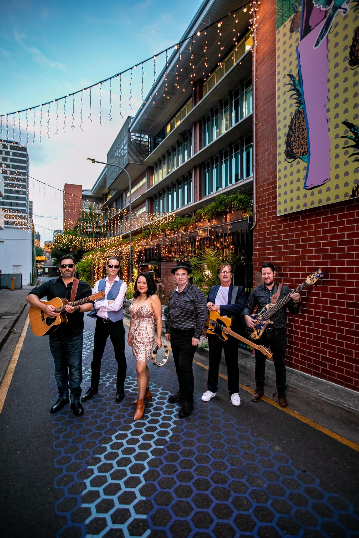 Book Caxton Club - Cover Band, Brisbane