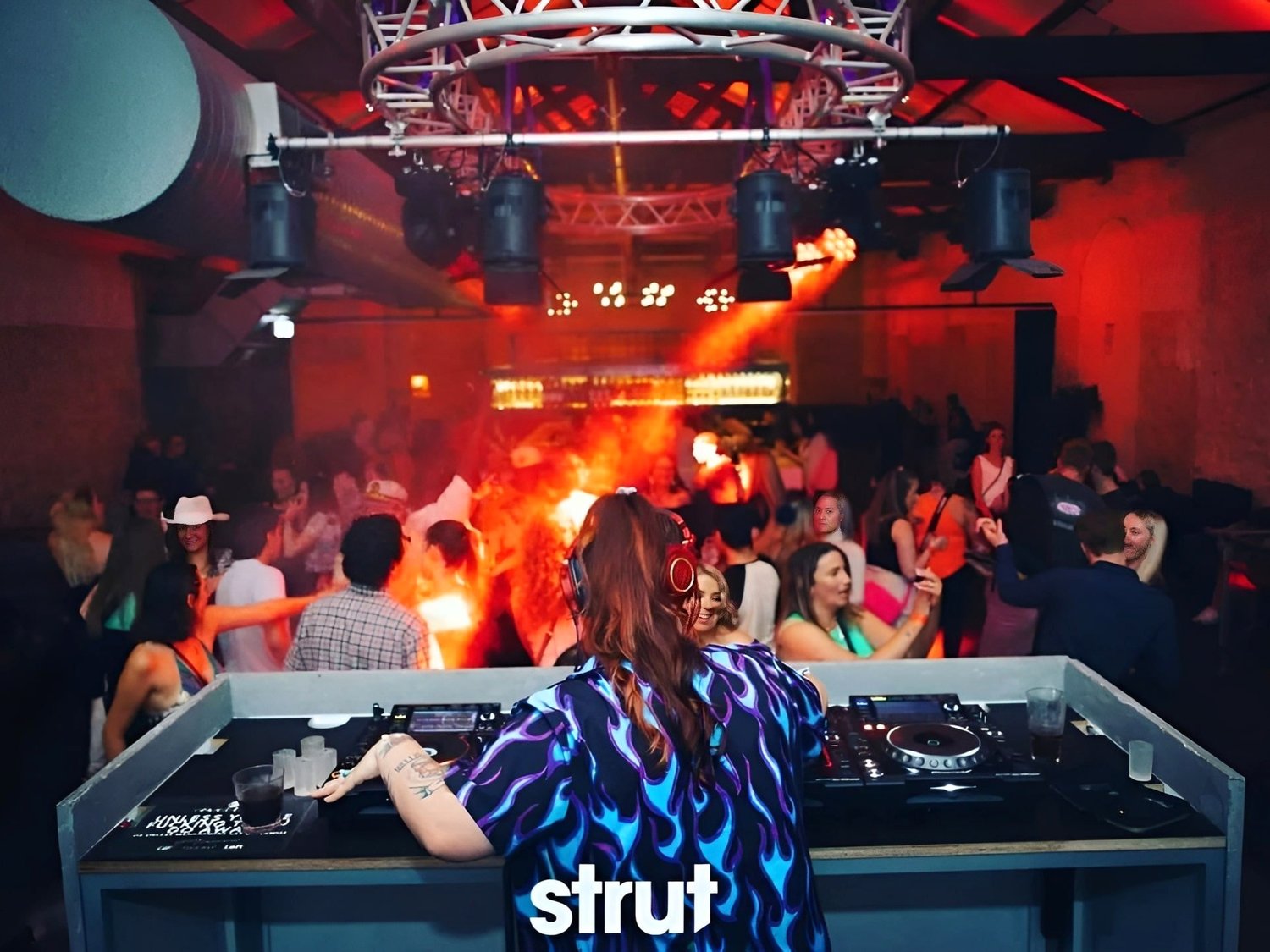 Book Melbourne DJ Collective - DJ, Melbourne