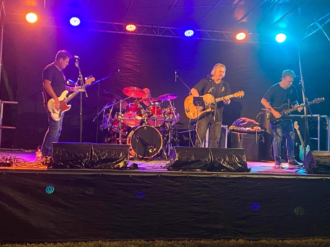 Book Creatures of habit, band - Cover Band, Brisbane