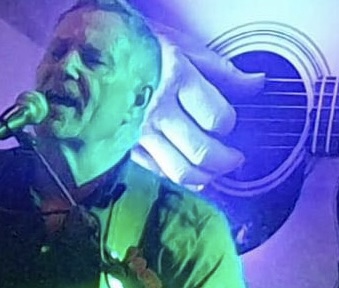 Book Russell Vincent - Acoustic Musician, Doonside