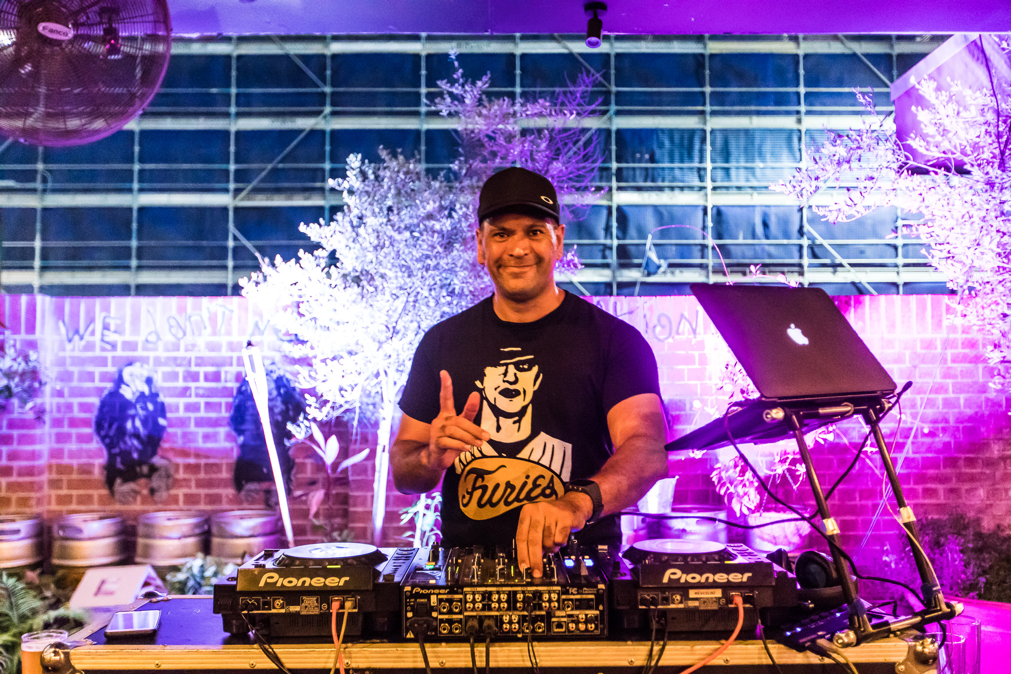 Book Dj Jamez Brown DJ Brisbane Book Dj Jamez Brown DJ Brisbane