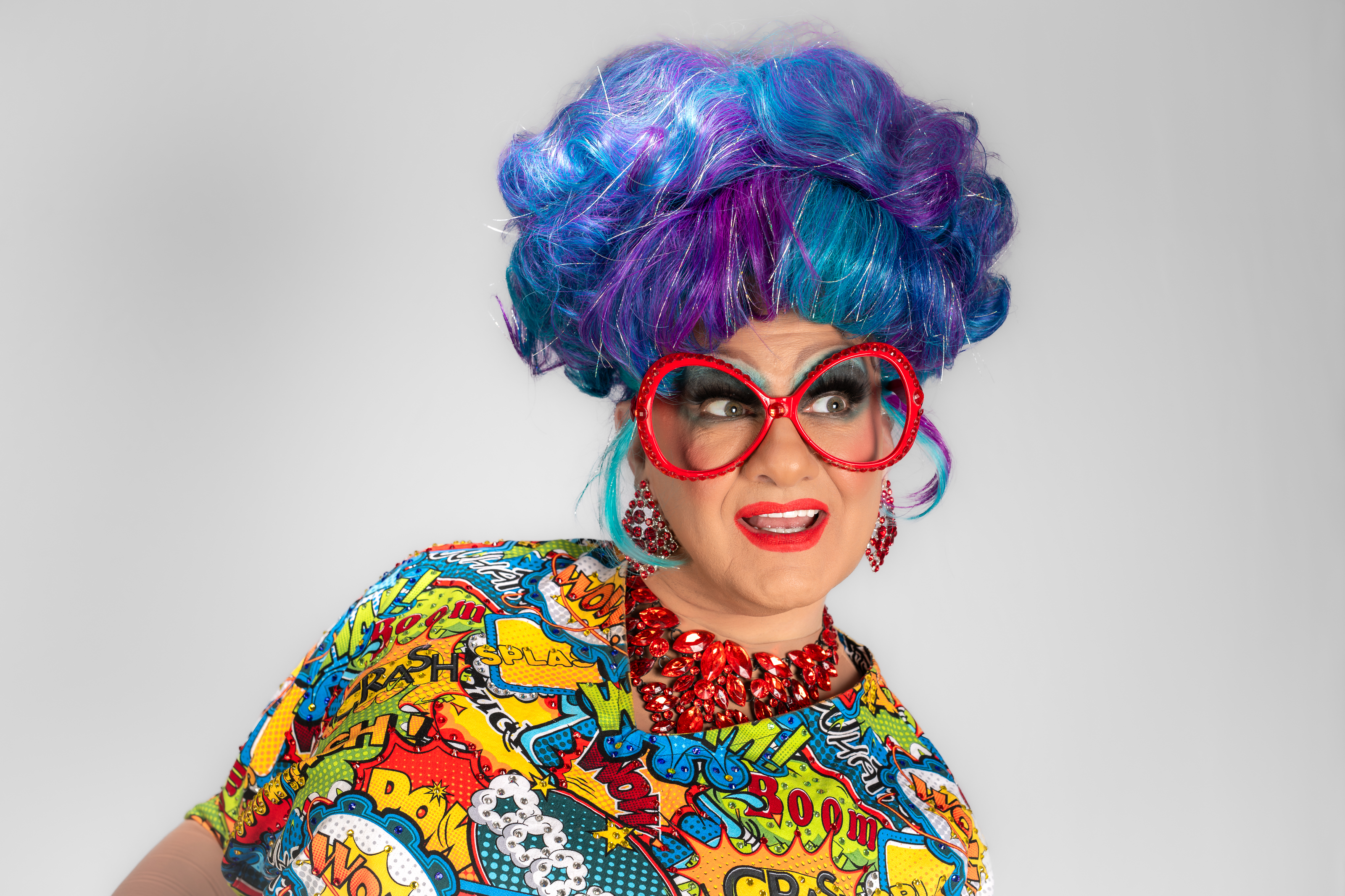 Book The Fabulous Wonder Mama - Drag Queen, Sydney