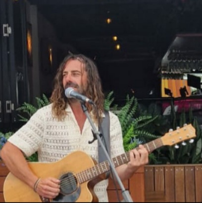 Book Luke Armstrong - Acoustic Musician, Sunset Strip