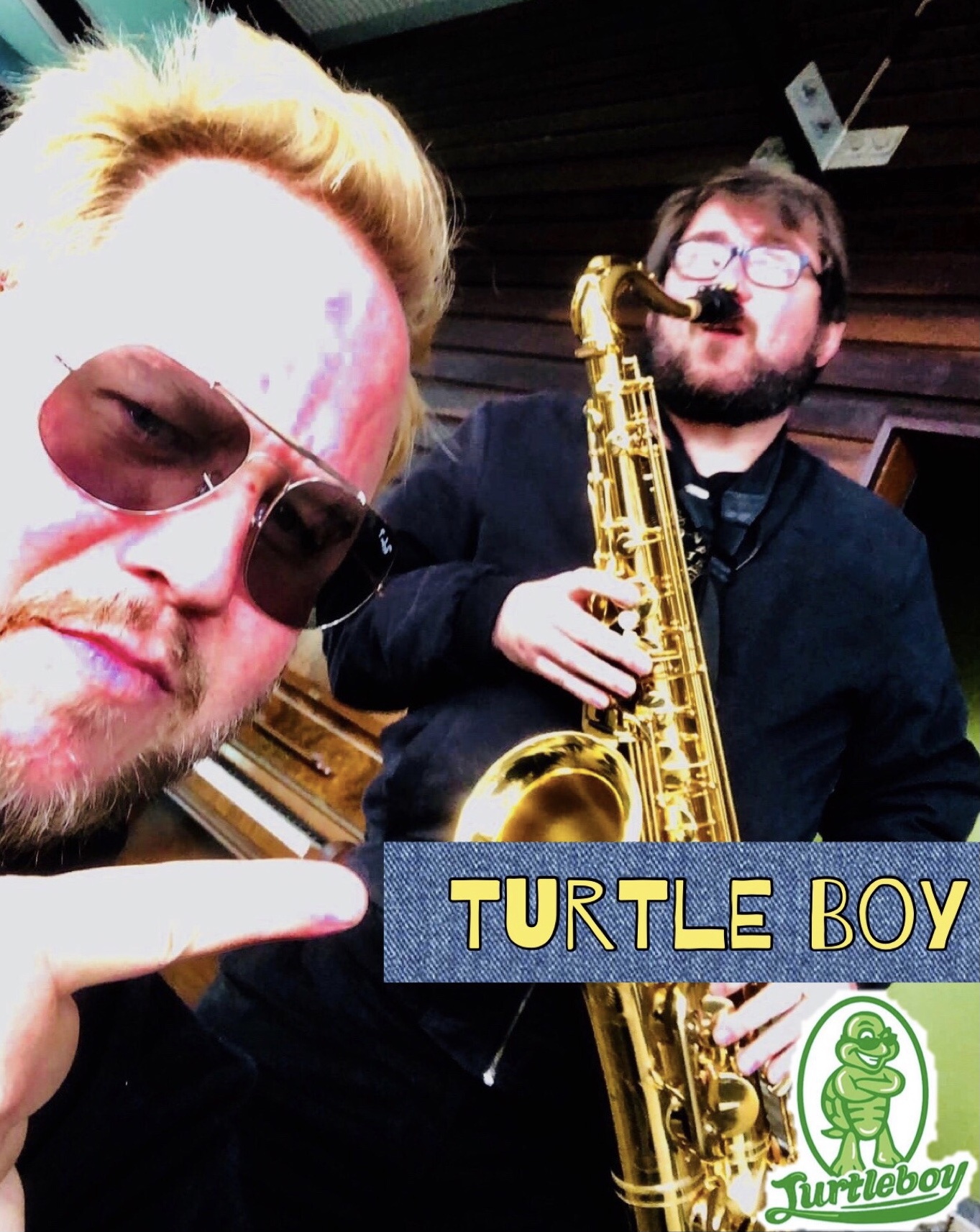 Book TURTLE BOY - Duo, Gold Coast