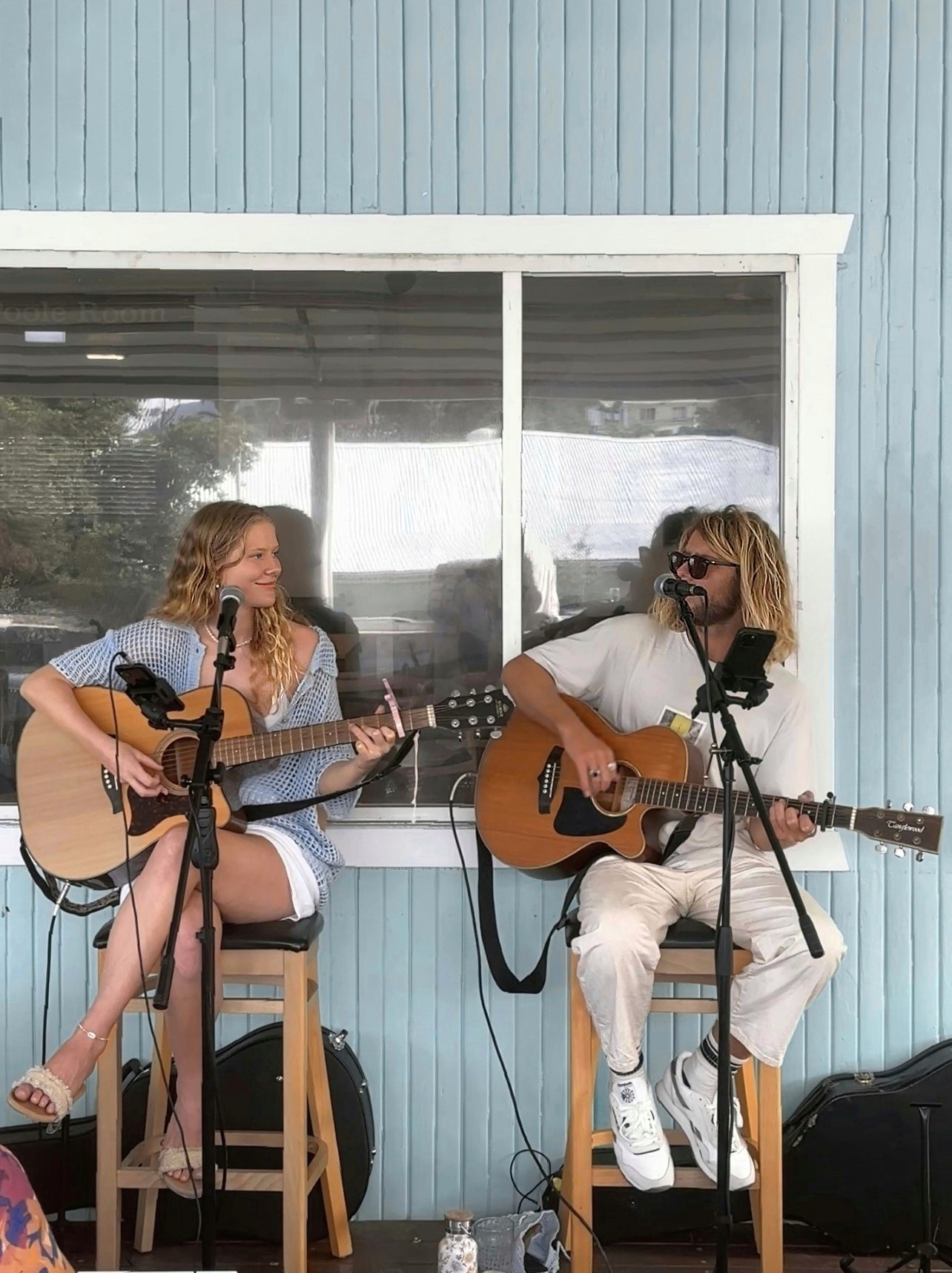 Book Andre and Alysha de - Duo, Sydney