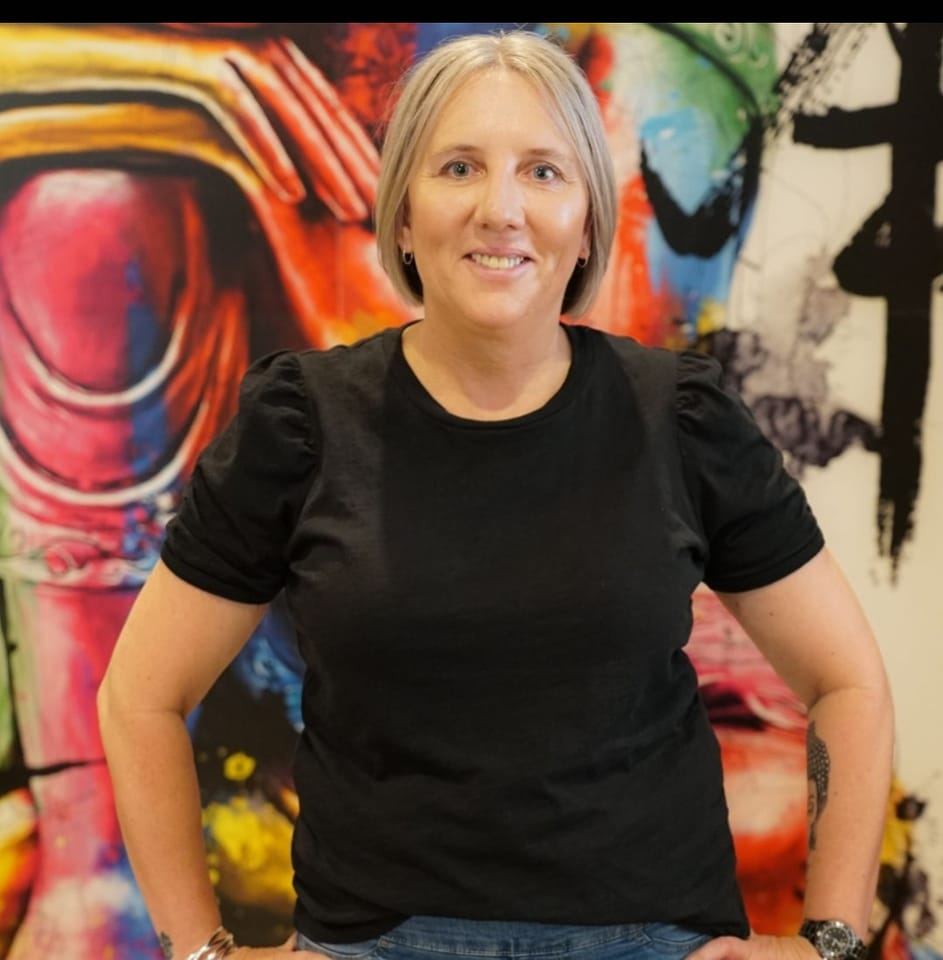 Book Motivational Speaker Holly Deane-Johns - Motivational Speaker, Perth