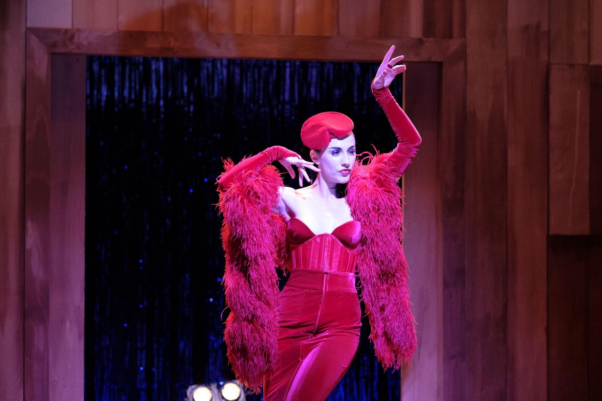 Book Hannah Raven - Burlesque & Cabaret, Sydney