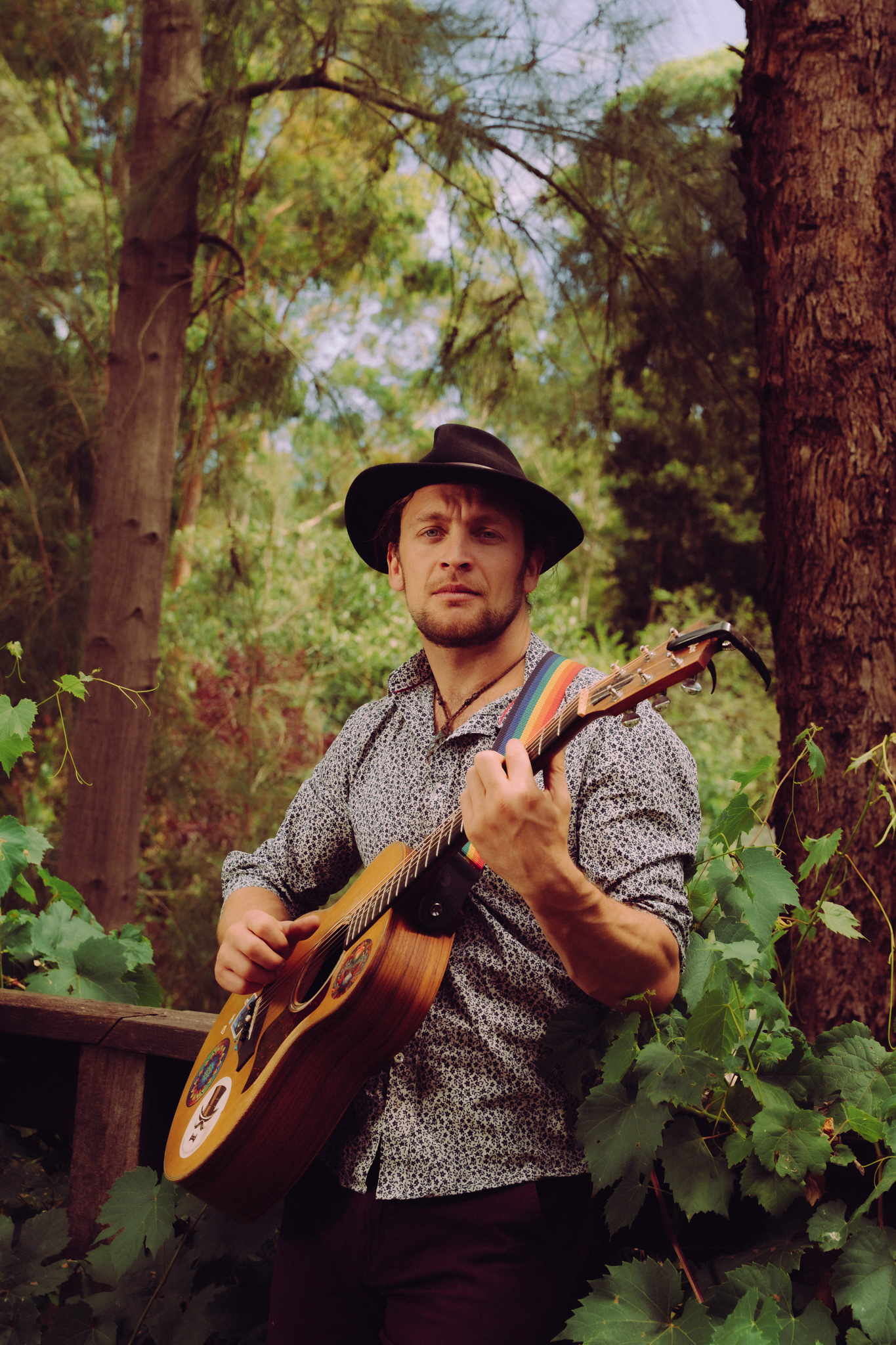 Book The Victor Scale - Acoustic Musician, Yallambie