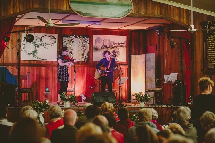 Book Anna & Jordan - Duo, Sunshine Coast